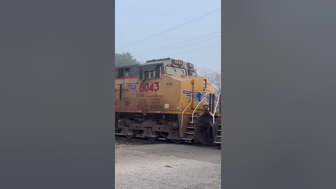 UP 7514 With New Paint Scheme Power Leads Manifest Train #unionpacific - YouTube