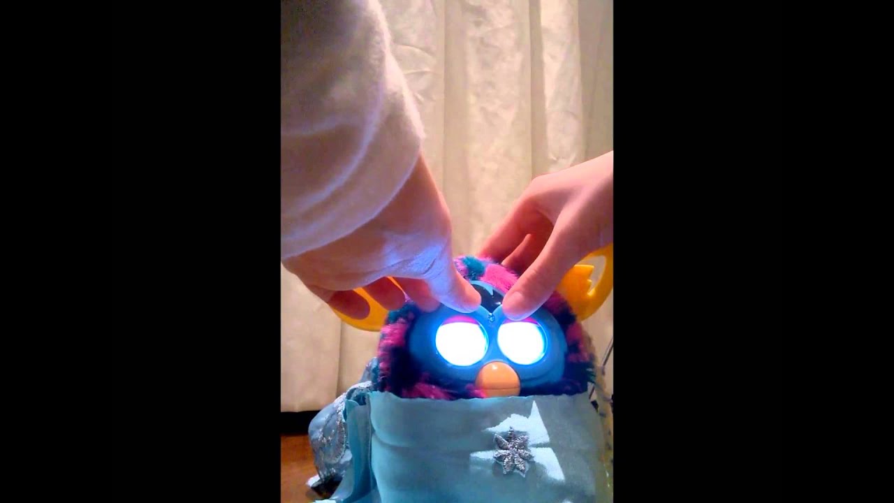 Review: Fantasia de Elsa (Frozen) para Furby - YouTube