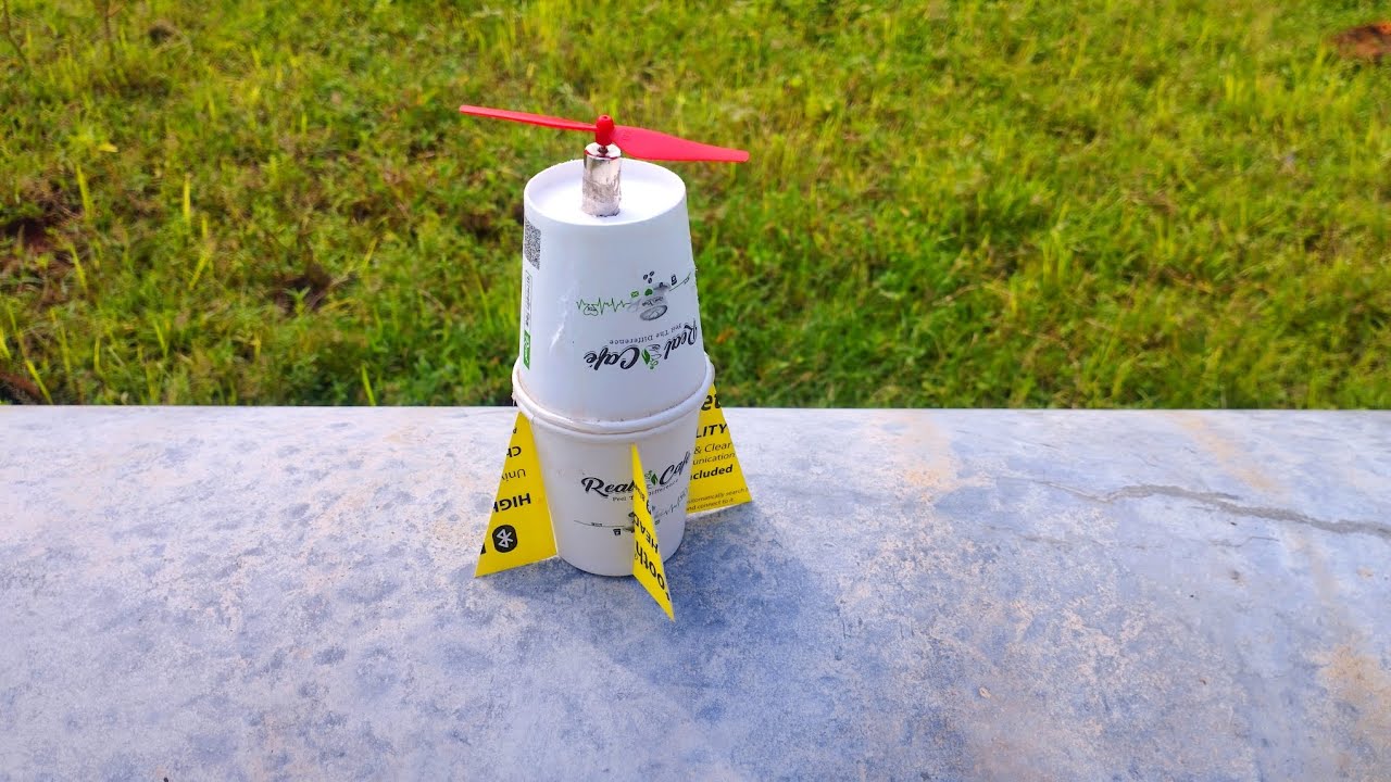 How to make a flying helicopter rocket with a copy cup is a 100% rocket ...