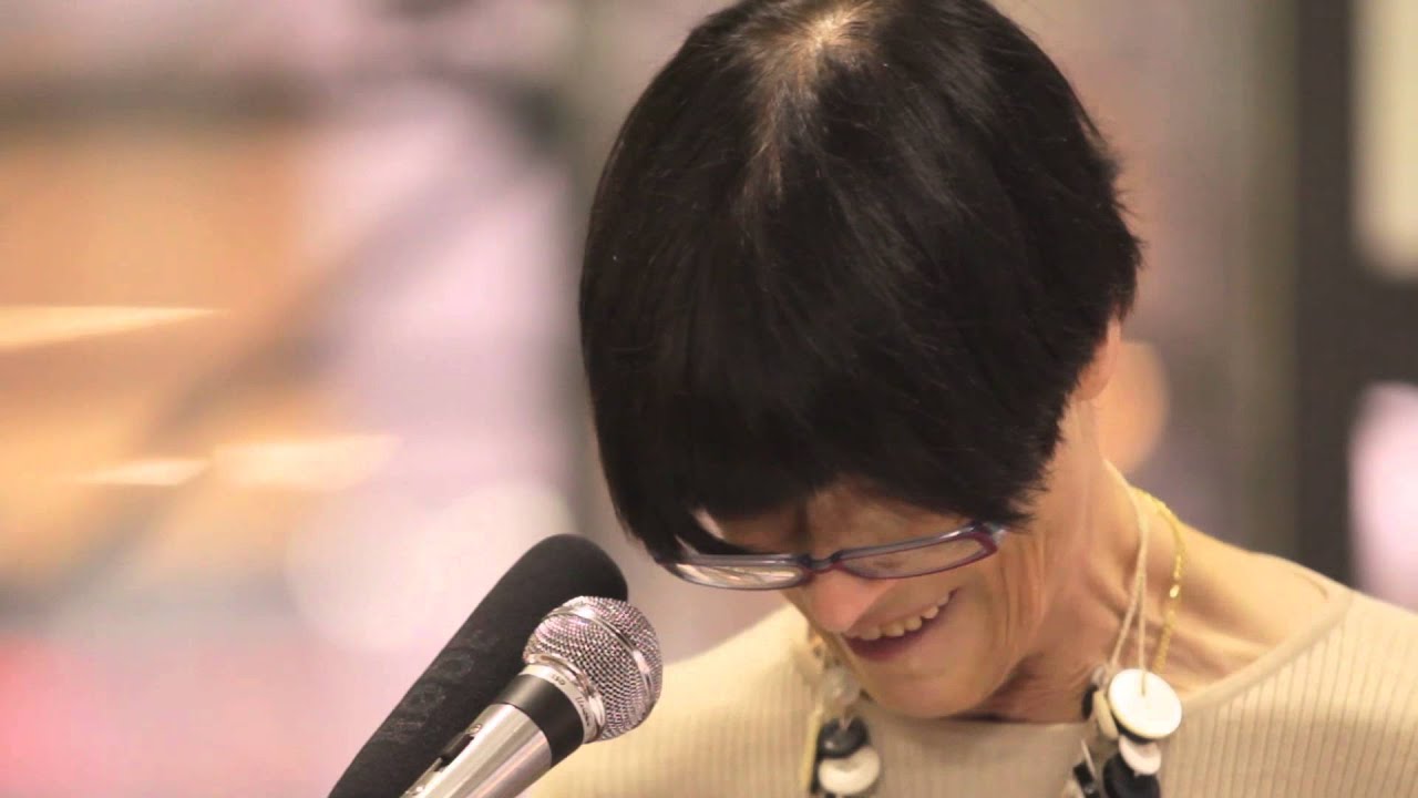 Harilyn Rousso speaking at the Mid-Manhattan Library on July 22, 2013 ...
