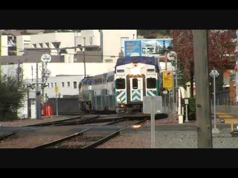 Coaster 648 Arrives San Diego with a Loud 2308 Horn. - YouTube