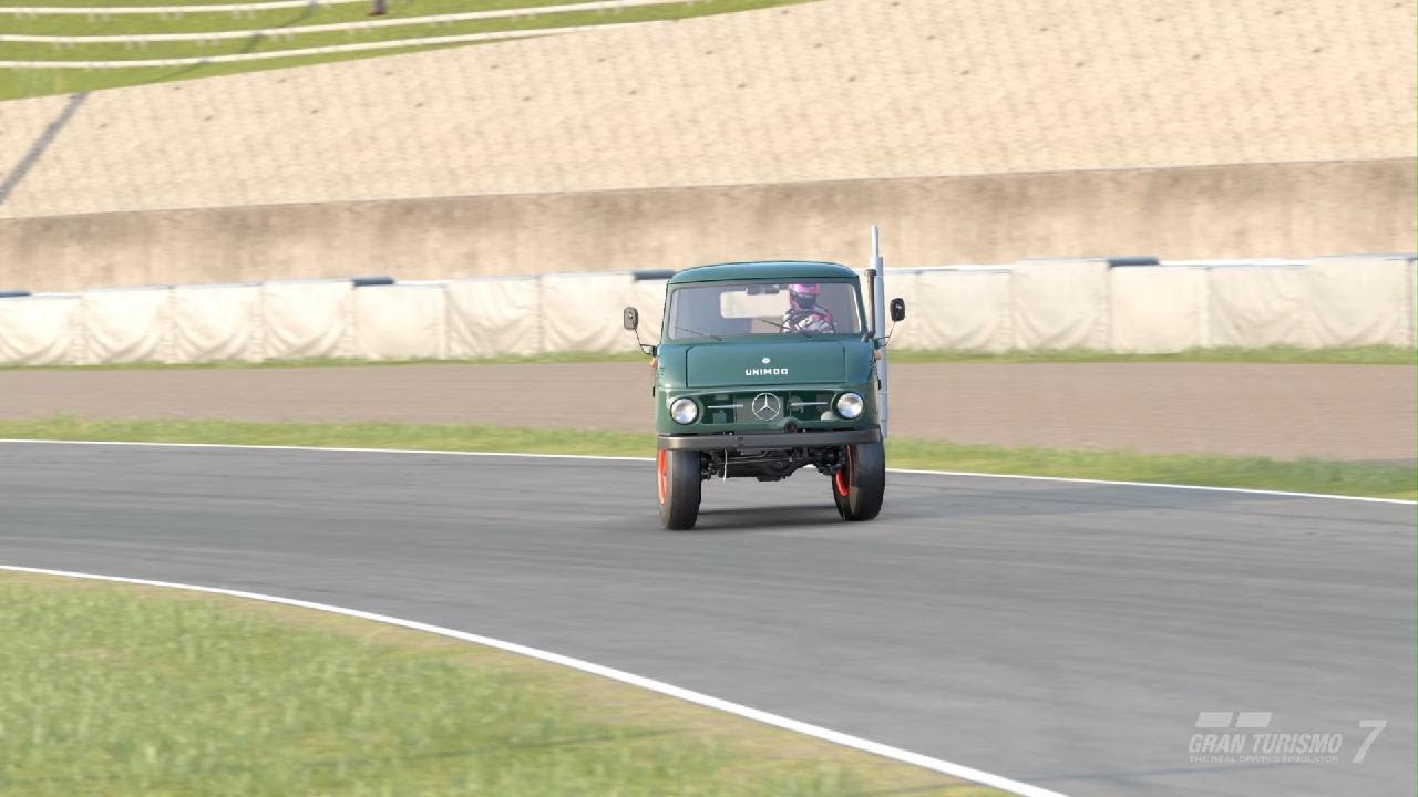 Day 1 of drifting a unimog - YouTube