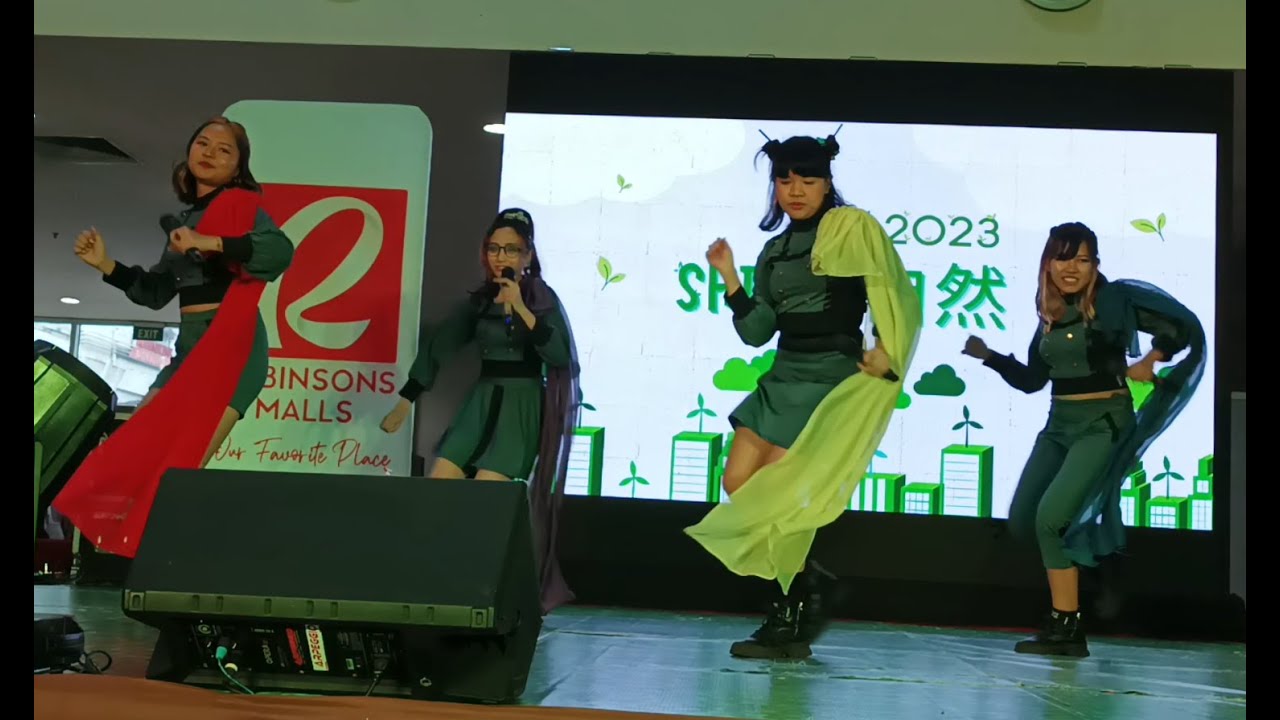 Rainbow Signal On Stage at Pinoy Otaku Festival 2023 - YouTube