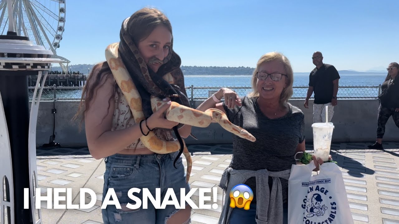I HELD A SNAKE in Seattle! - YouTube