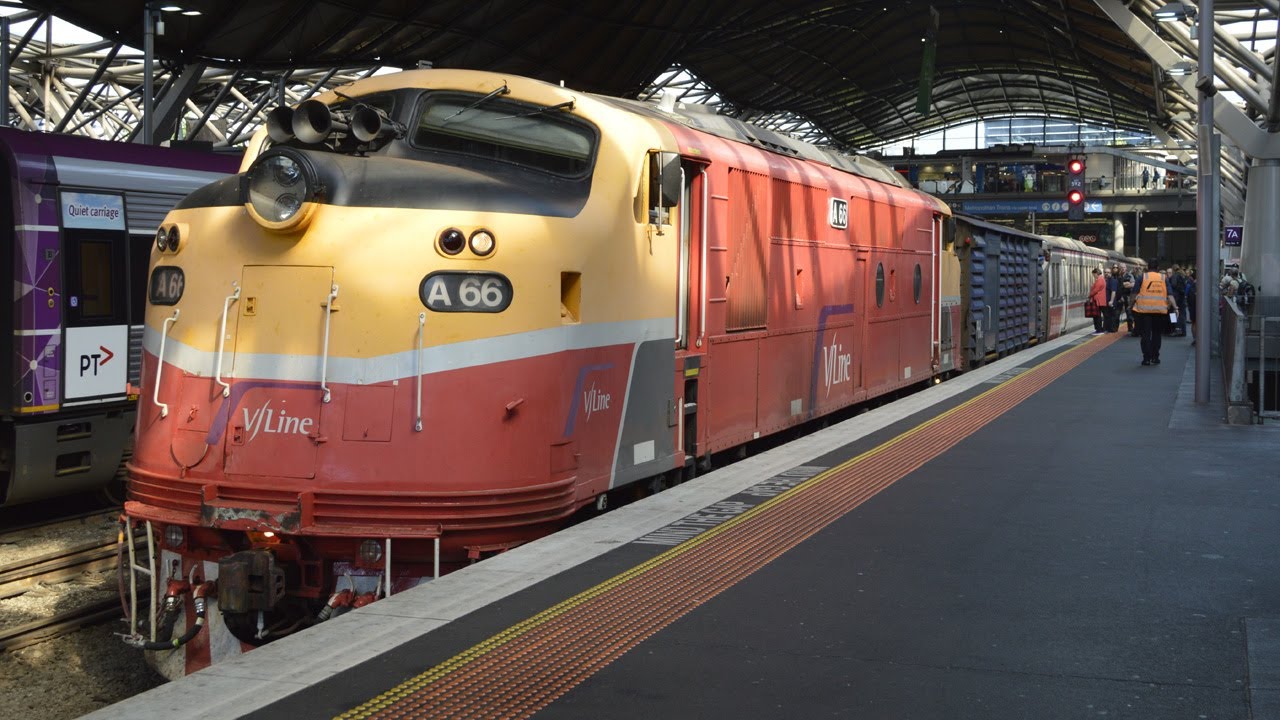 V/Line A66's last day on the Seymour line - YouTube