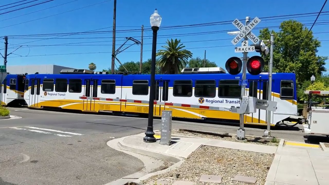 Sacramento Light Rail, 26th Street, New Barriers, Sacramento CA - YouTube
