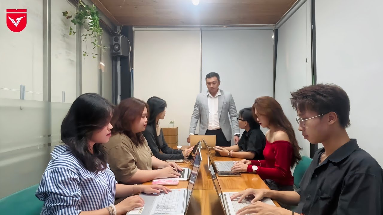 Chân dung của người làm PR chuyên nghiệp - VLU K30 - YouTube