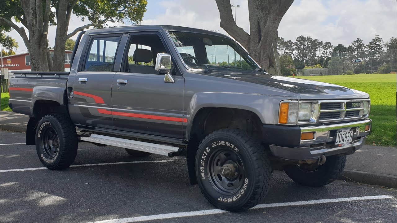 FOR SALE _ Toyota Hilux 1988 LN65 - YouTube
