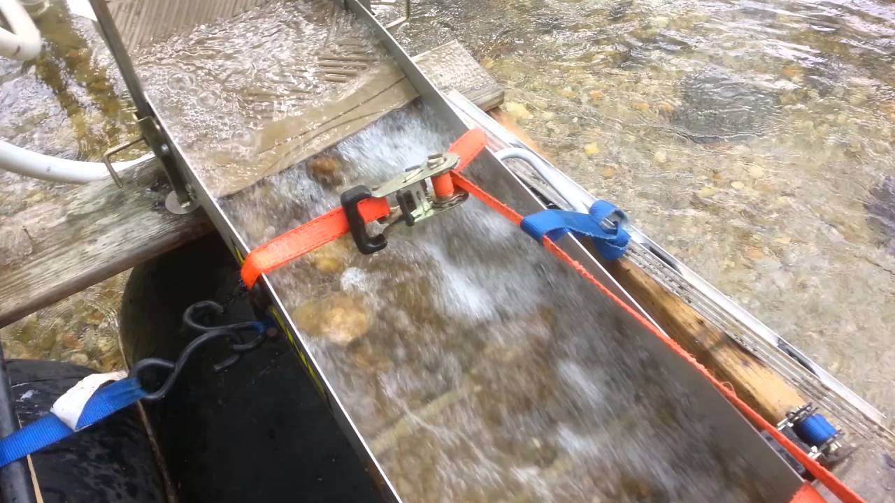 Home made 3" gold dredge long tom - YouTube