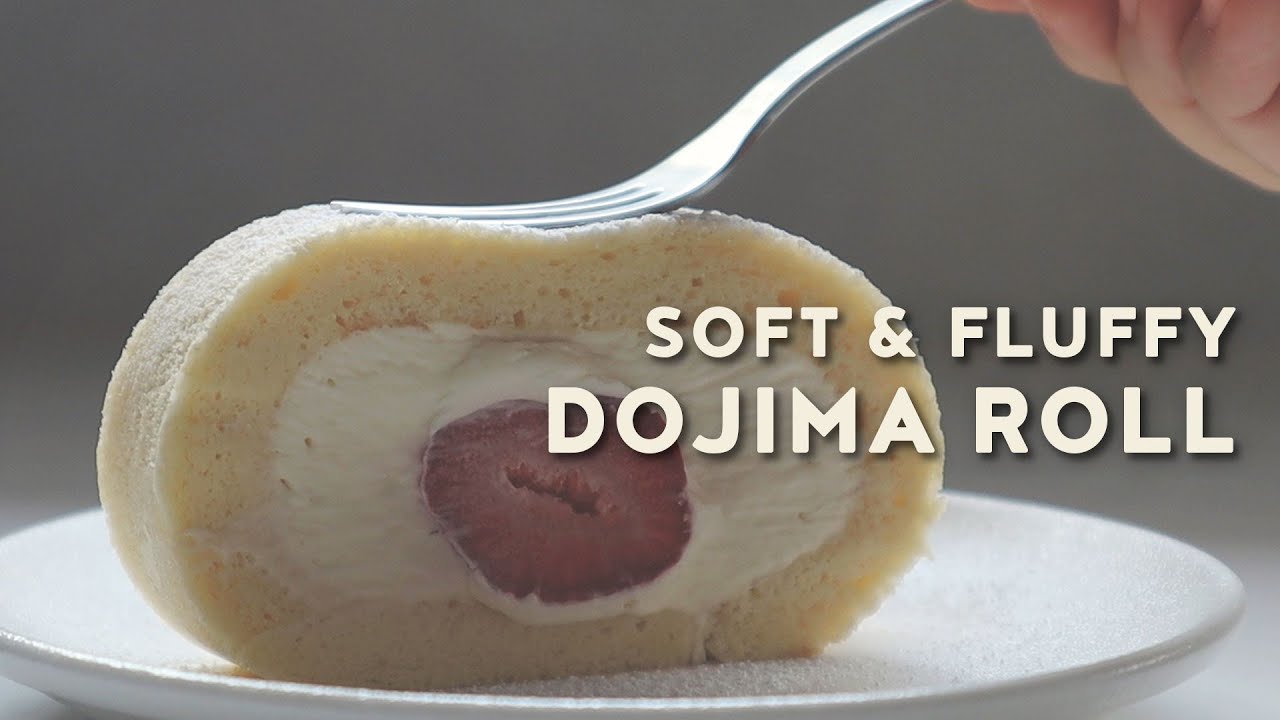 Soft & Fluffy Dojima Roll | Japanese Strawberry Cream Roll Cake | 堂島ロール ...