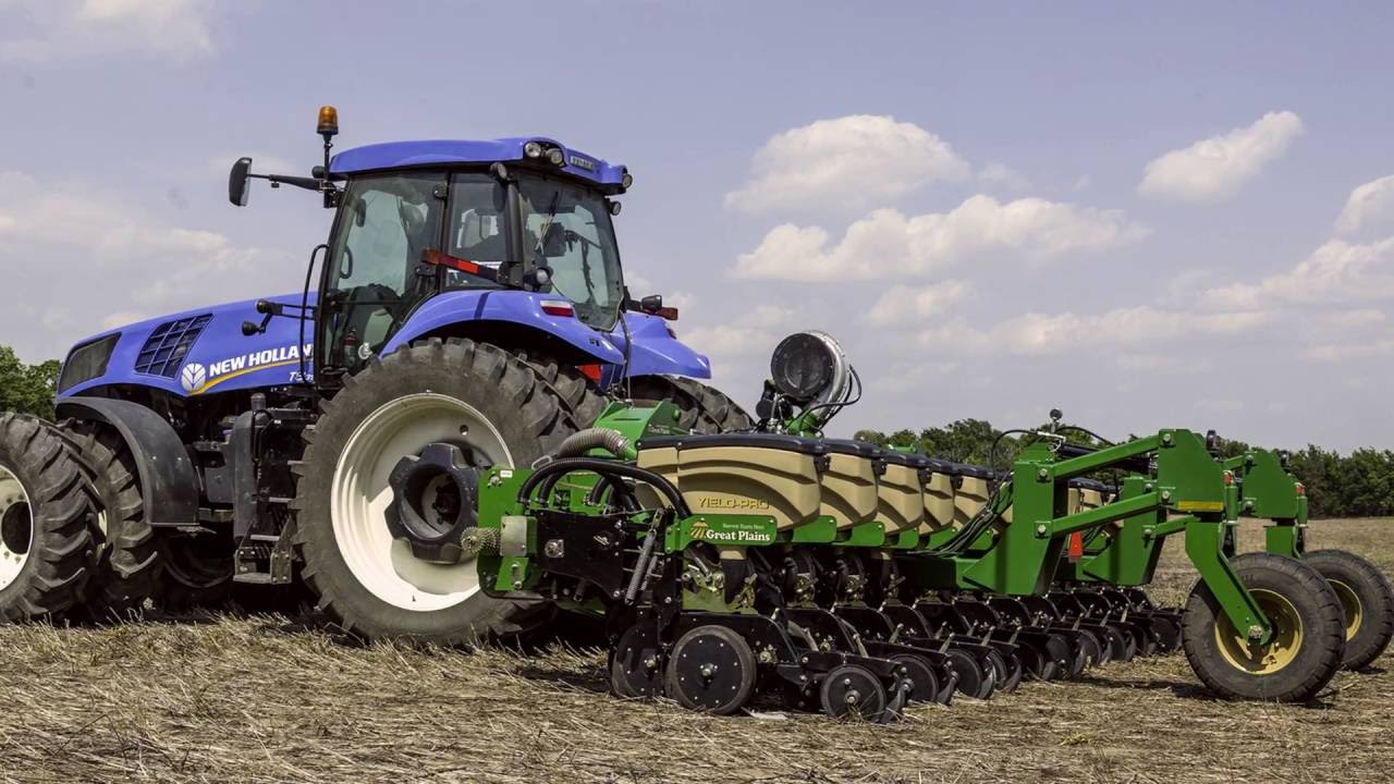 Great Plains Introduces its 30 Foot Stack Fold Planter - YouTube