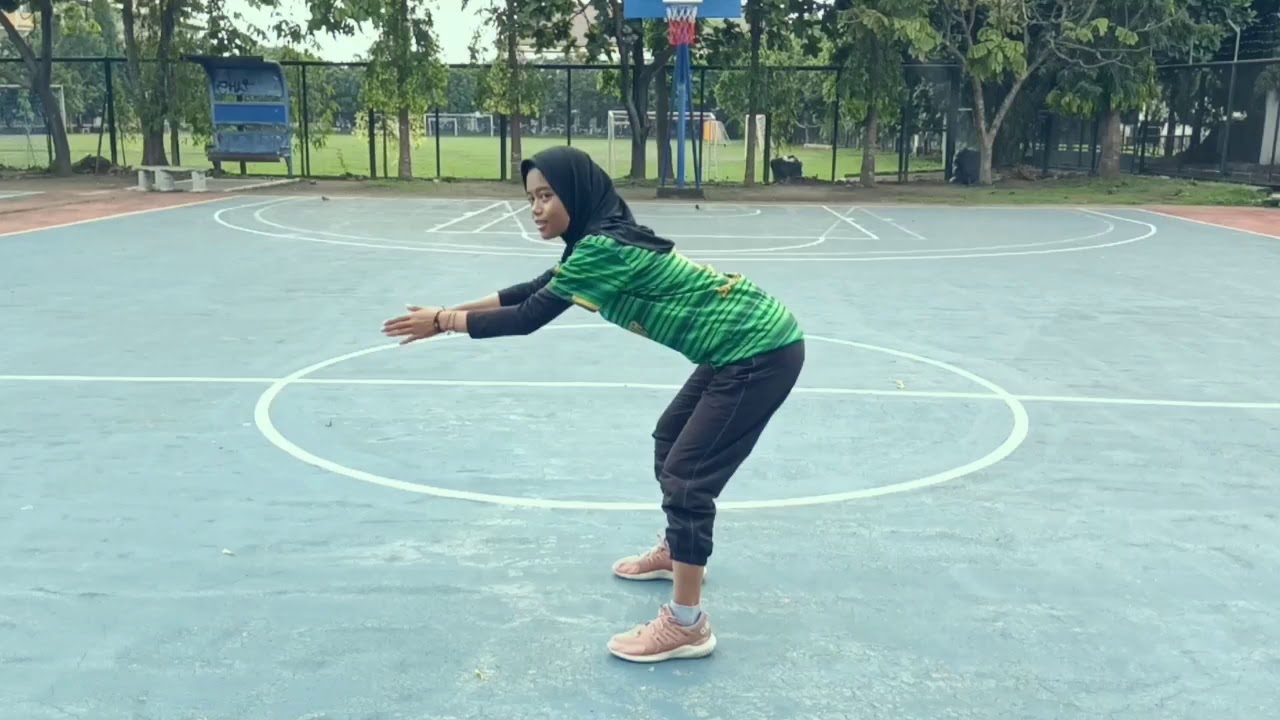 How to do under-pass volleyball technique - YouTube