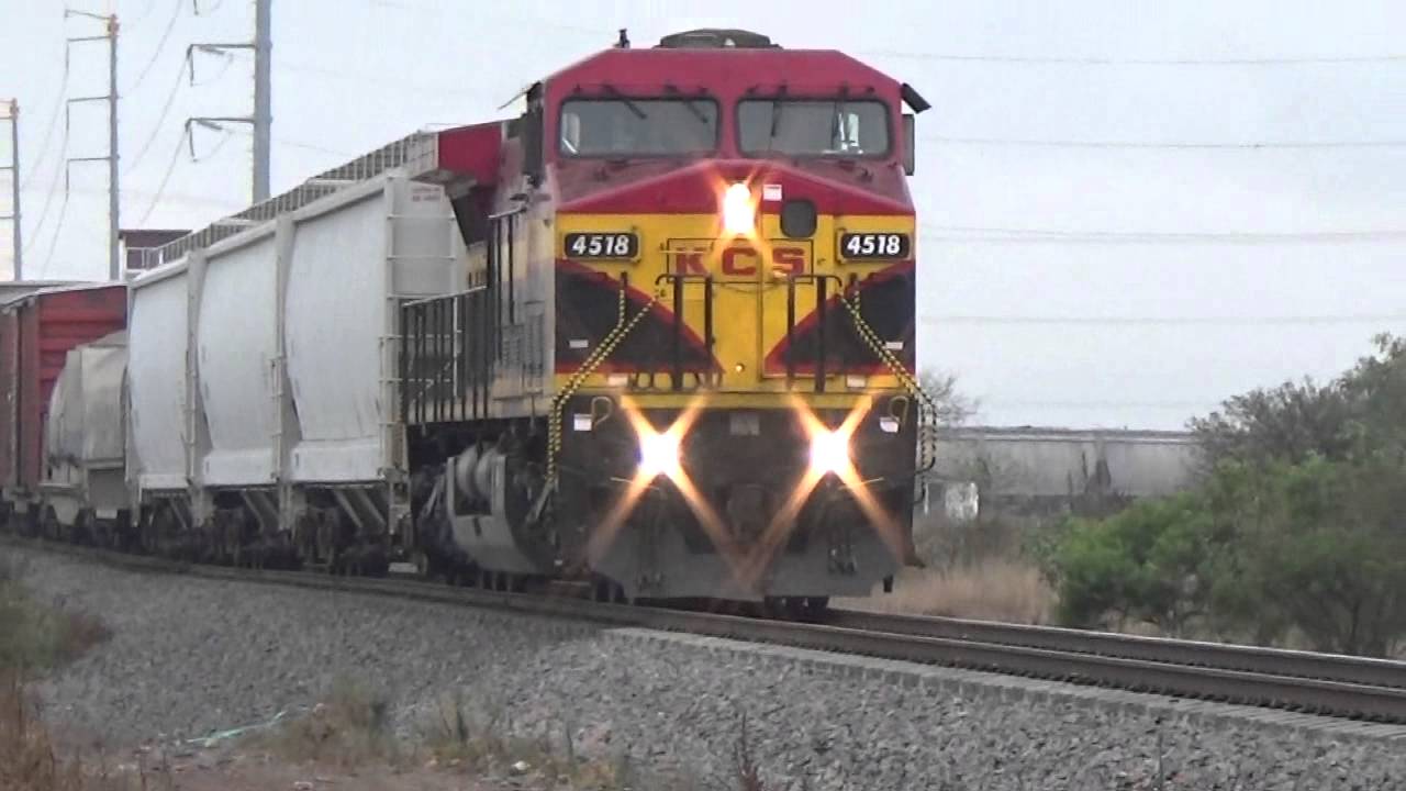 KCSM 4518 AC4400CW - YouTube