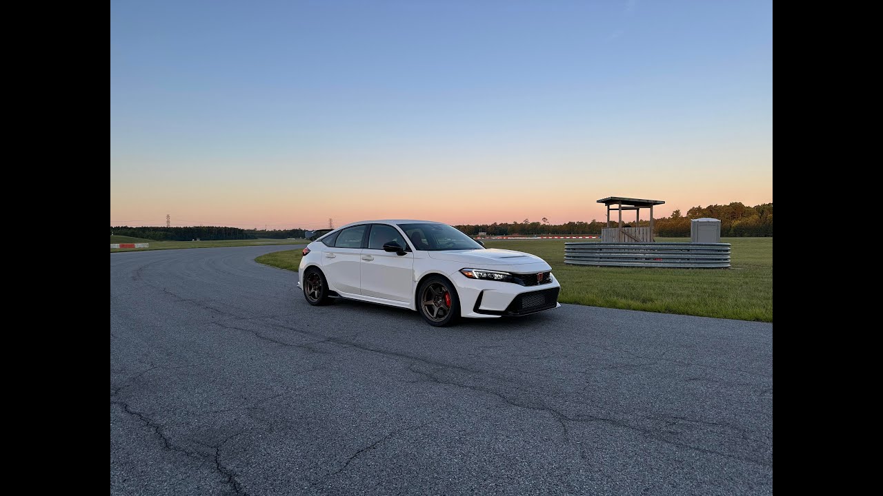 FL5 Civic Type R Time Trial at NCCAR - YouTube