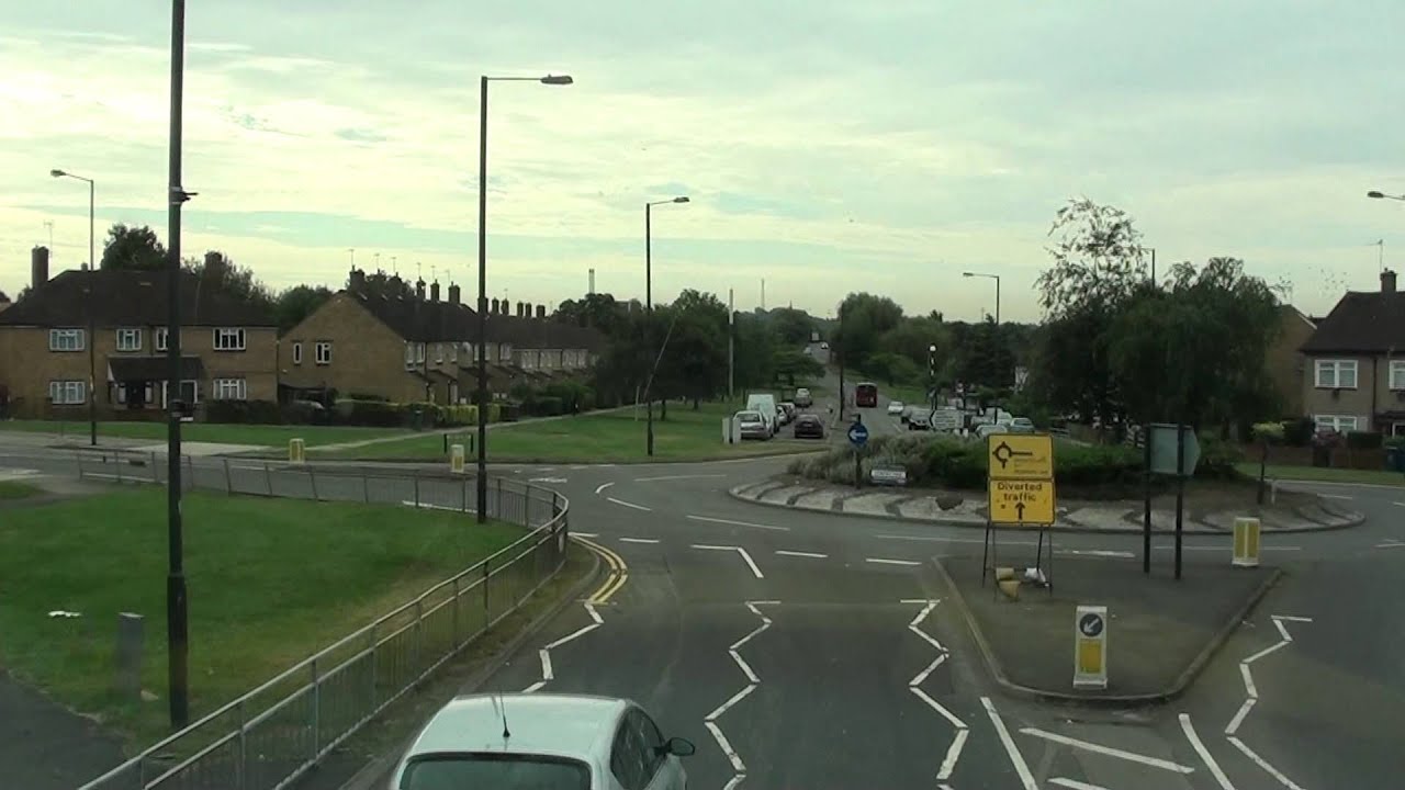 (HD) Passing other London buses on Routes H12 & H19 in Headstone Lane ...