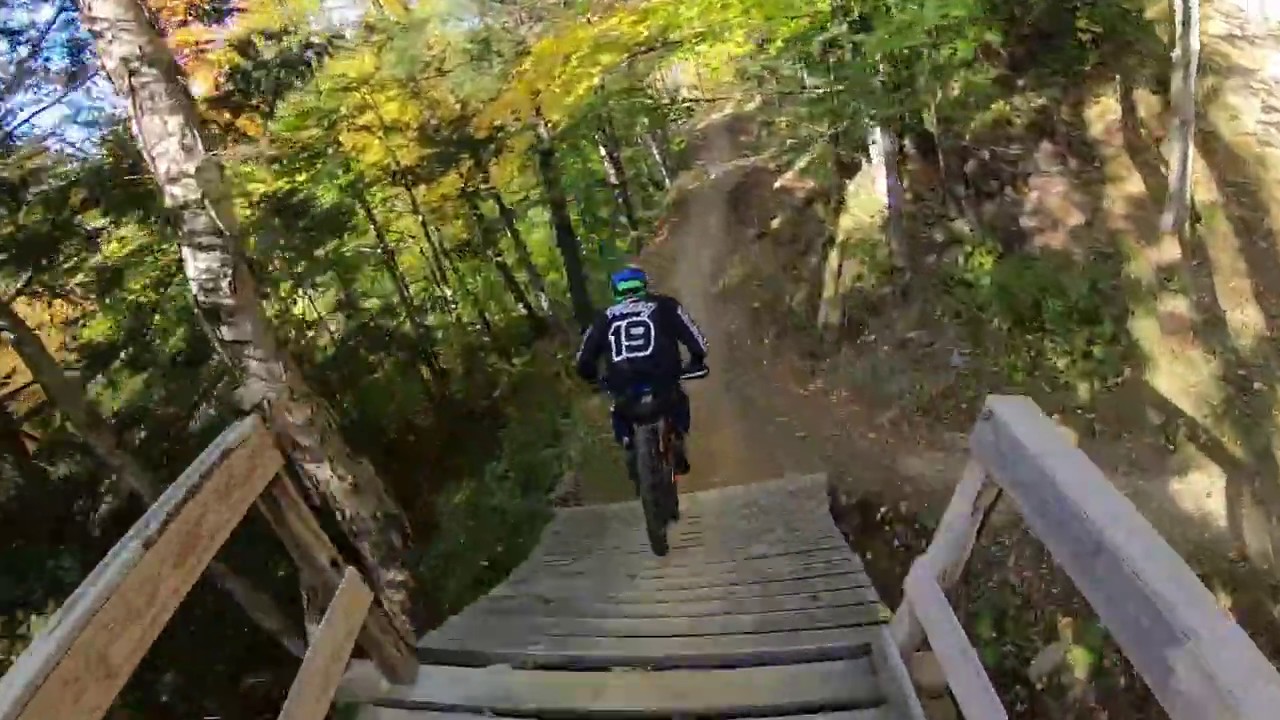 Doug Henry Rides Hawleywood | Double Black Jump Trail - YouTube