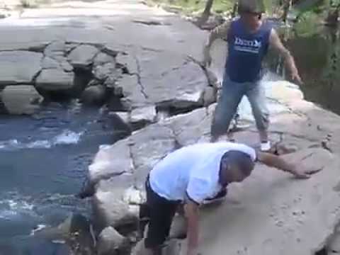 Bu Amcalar Neyin Kafasını Yaşıyorlar