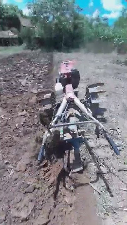 micro trator tc11 no arado de disco - YouTube