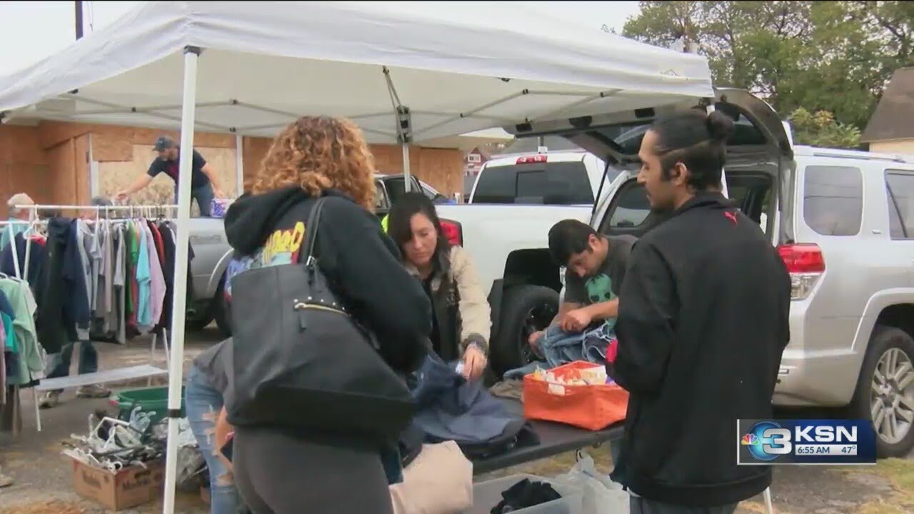 Pop That Trunk sparks hope on Broadway in Wichita - YouTube