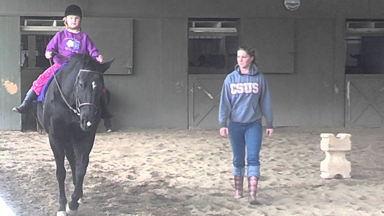 First horseback riding lesson - YouTube