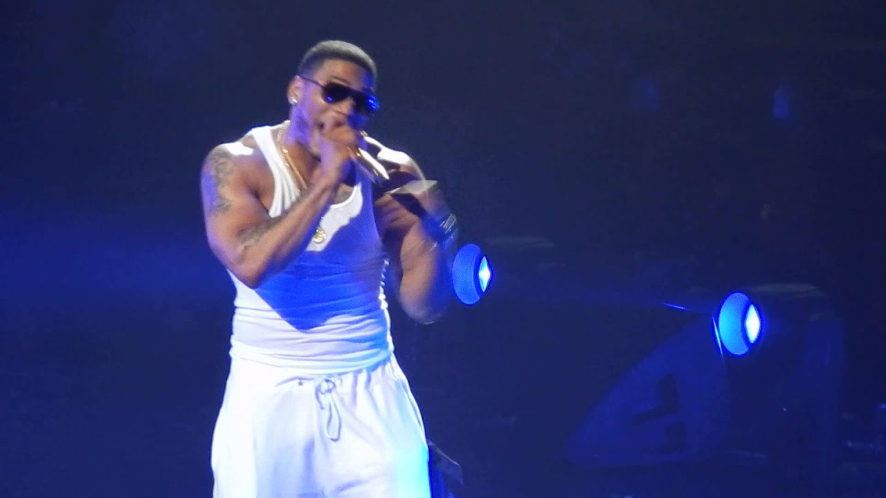 Nelly - Dilemma - Live - Toronto - YouTube