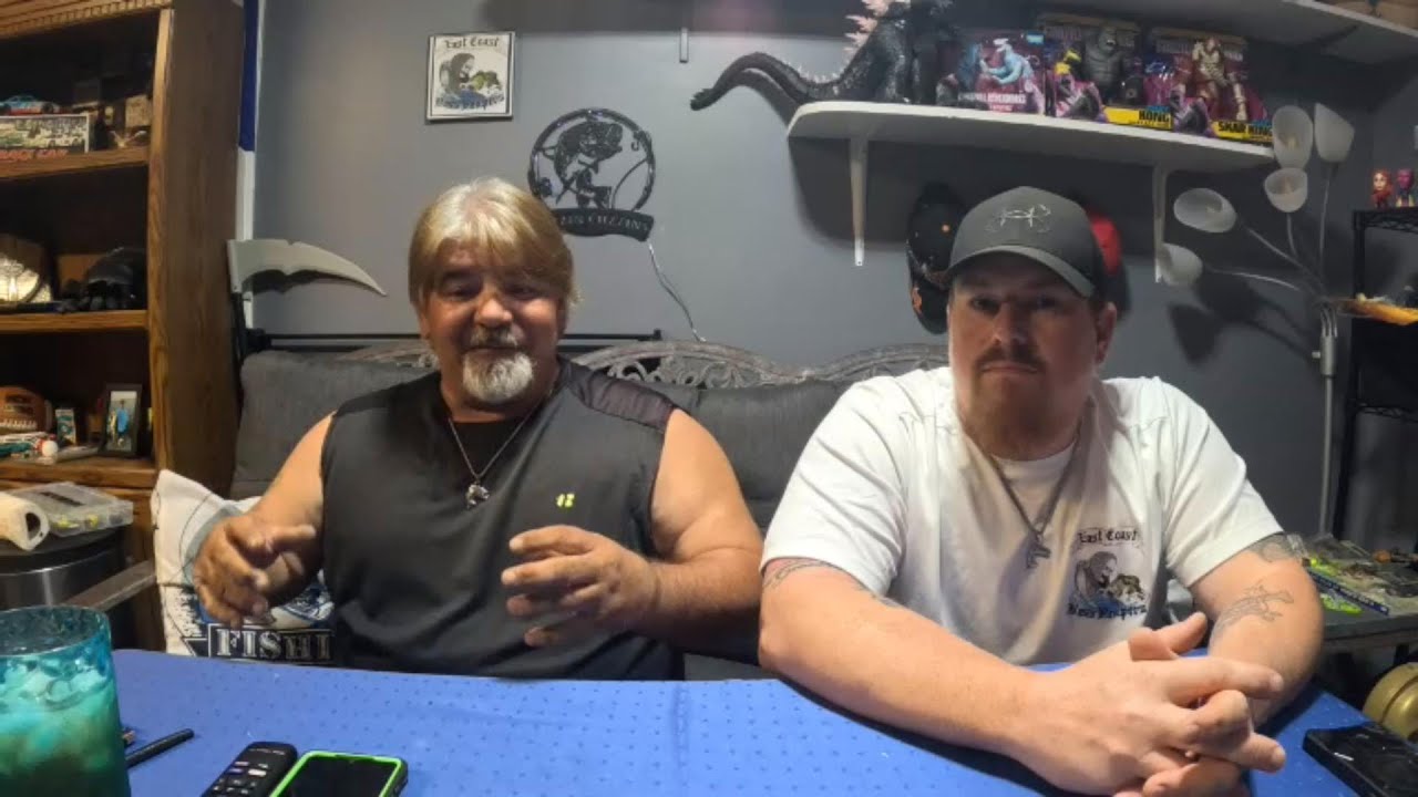 Live Scope Ban It Or Keep It! The Family Buzz #3 - YouTube
