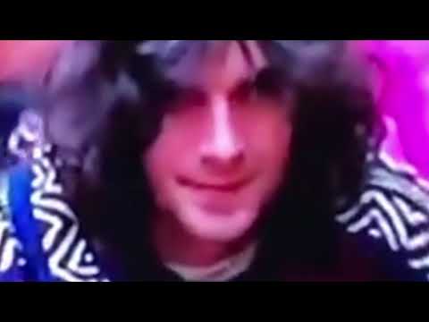 Fiuk em abstinência, alma penada, reflexões e meme