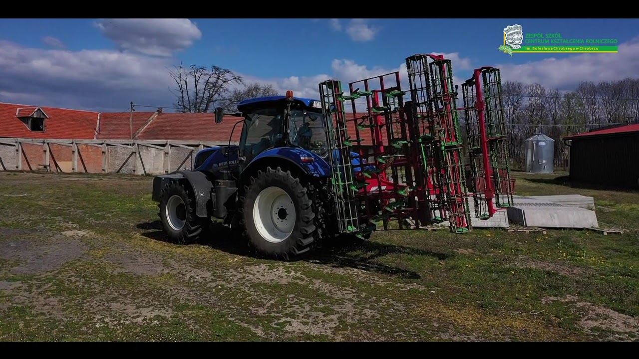Technik rolnik w ZSCKR w Chrobrzu - YouTube