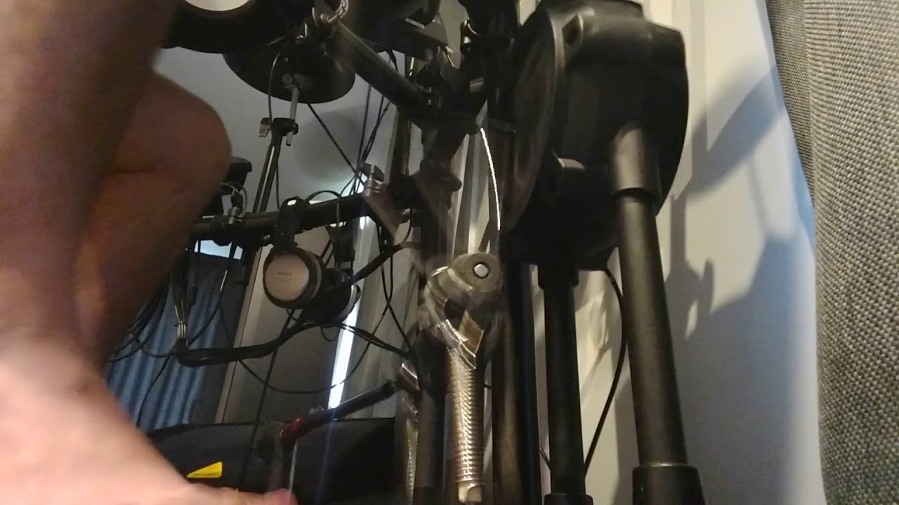 Gibraltar Black Ball Beater for Cajon and E-drums - YouTube