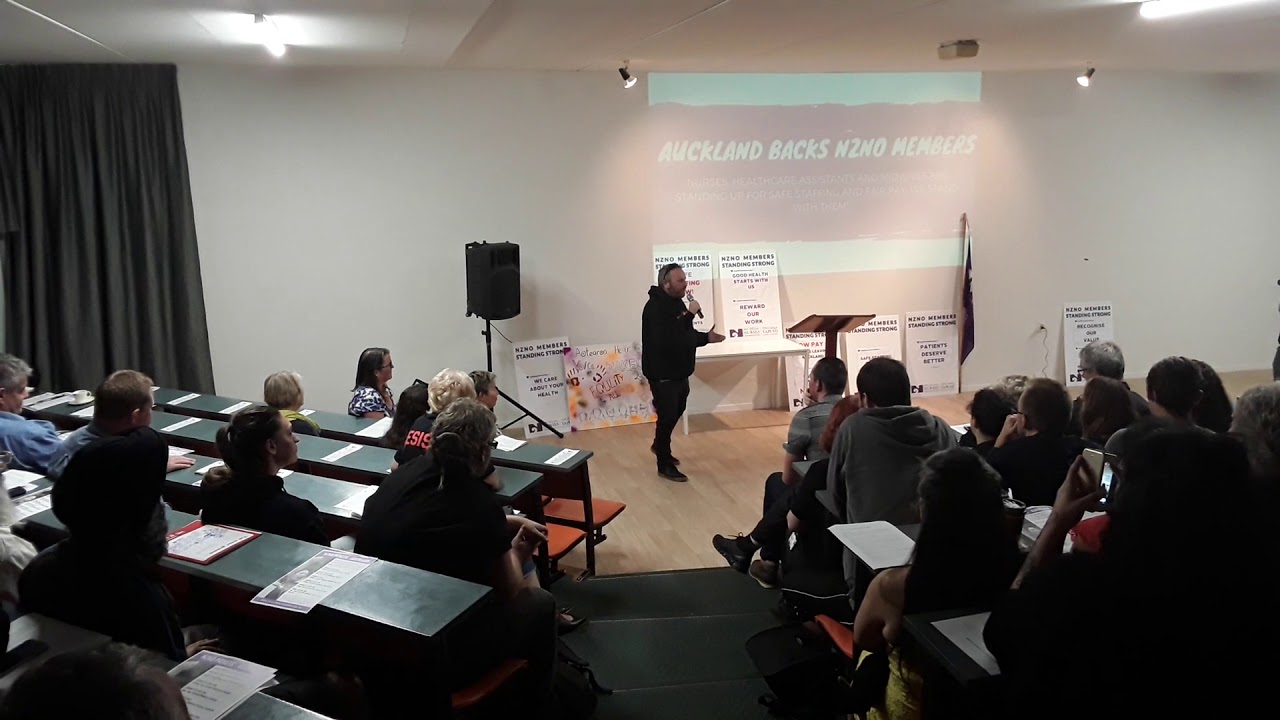 Joe Carolan on the nurses strike. - YouTube