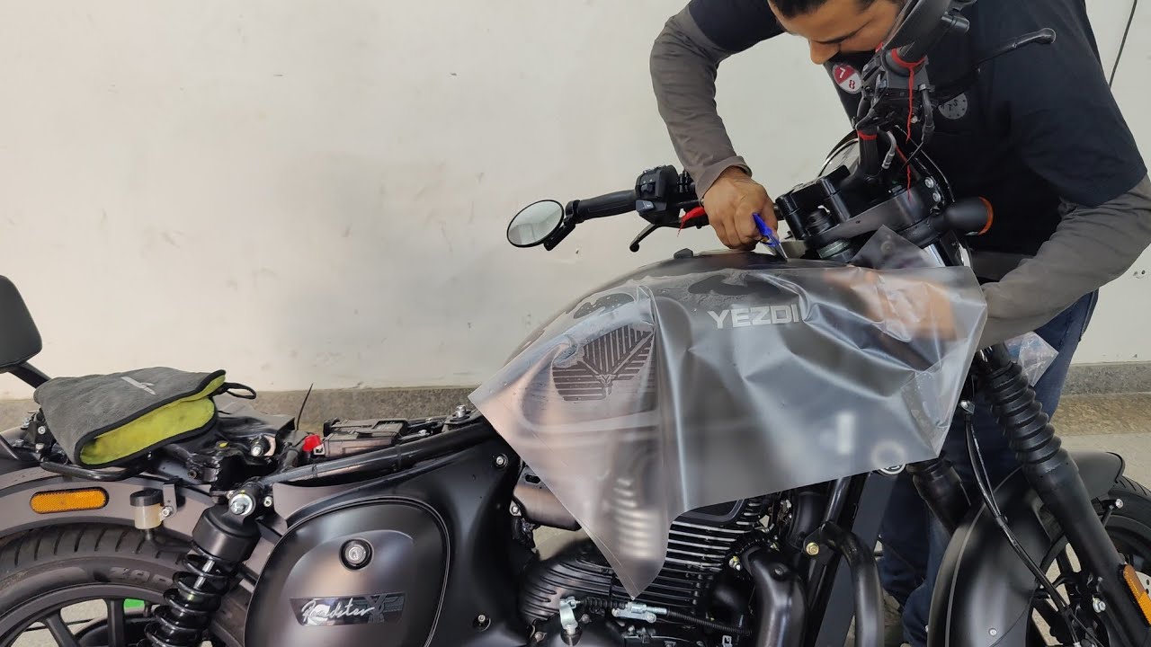 Yezdi Roadster Matt PPF Installation | Yezdi Modification @VwrapsSikar ...
