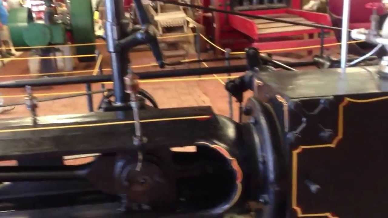 125 HP Hamilton Corliss steam engine running - YouTube