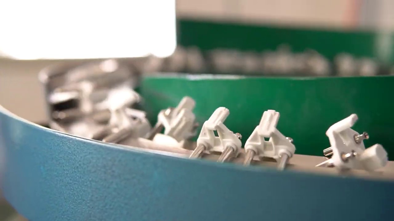 Assembly of the plug insert machine - YouTube