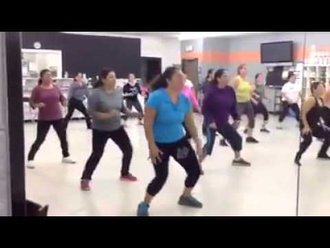 6am - Gabi Zumba Brazil - Costa Mesa - YouTube