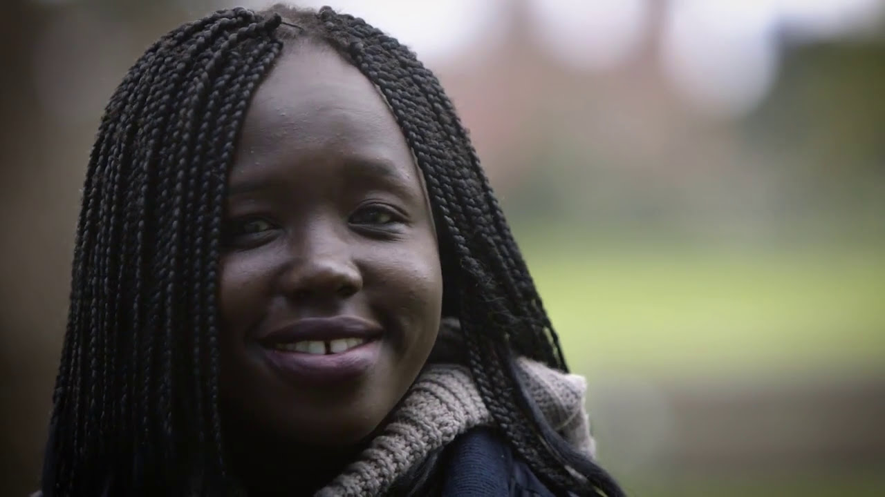 How I Came to Australia | Lizzy's Story | Australian Migration Stories ...