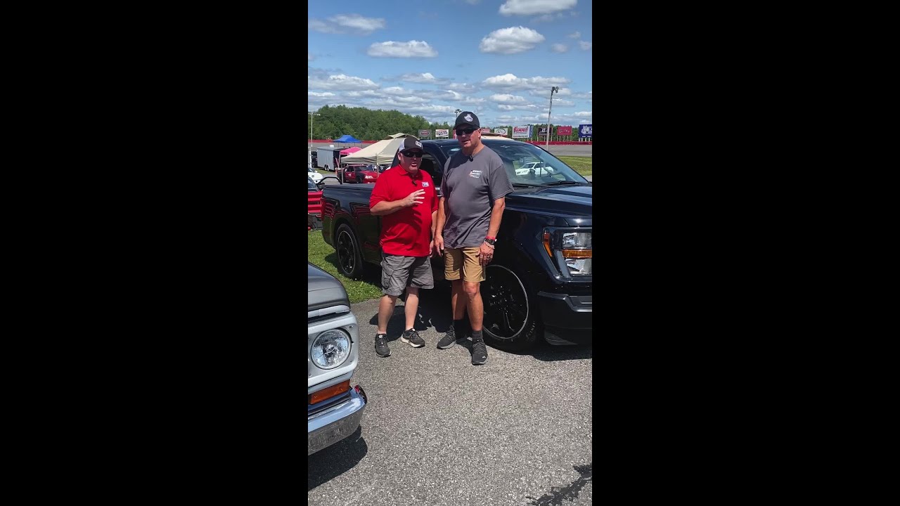 Chris's UMI Equipped F-150 - YouTube