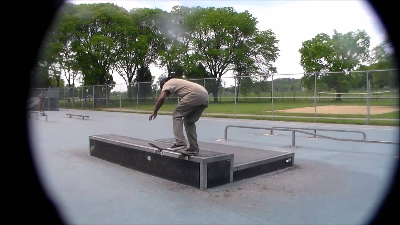 JT BOARDSLIDE TO ALLEY OOP GRIND TO TAIL SLIDE TO VAIREL FLIP OUT - YouTube