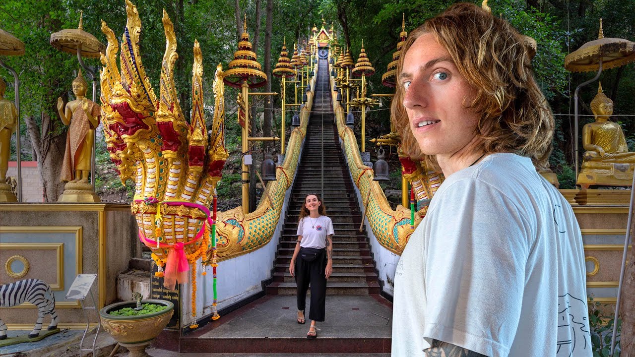 AMAZING Buddhist Temple In Thailand! - YouTube