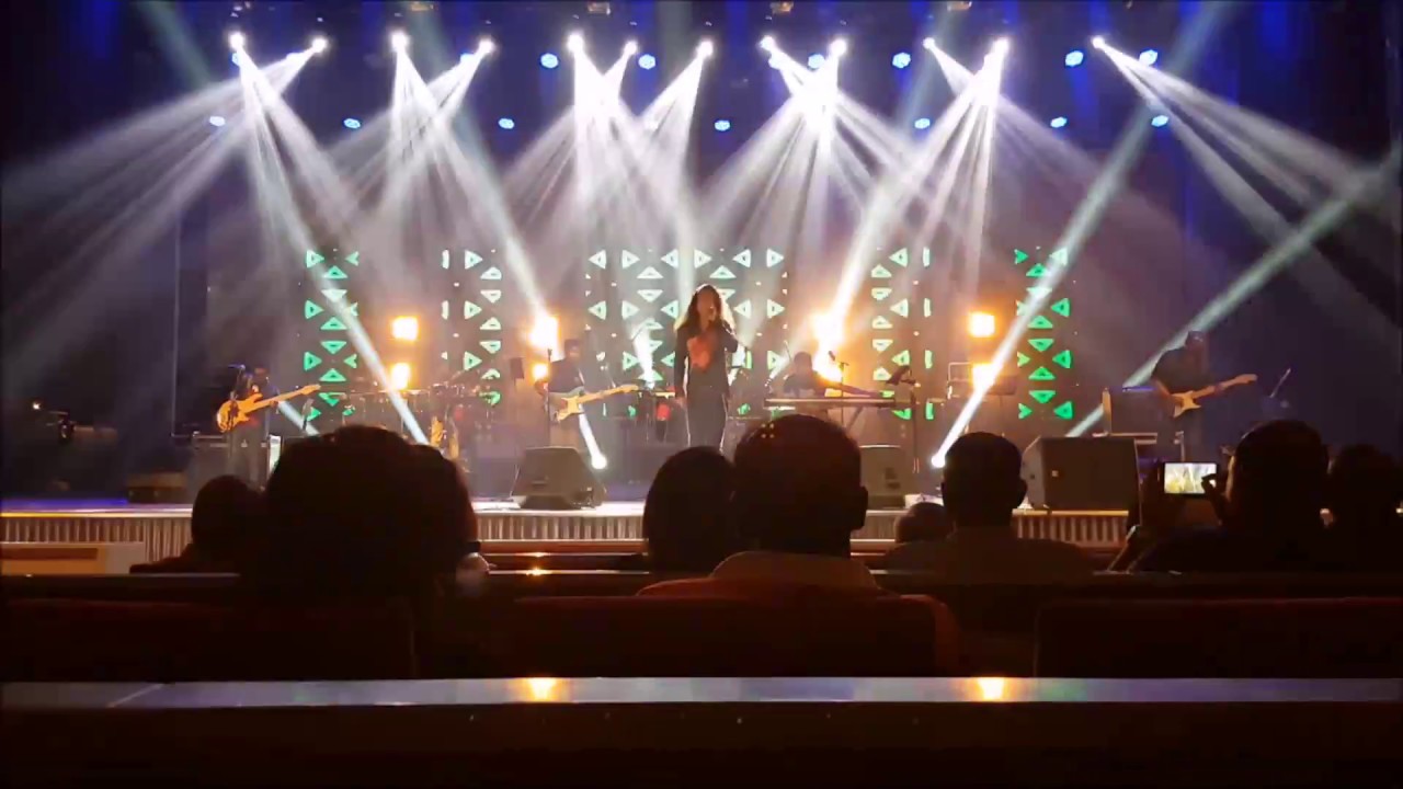 Nadee Ganga Tharanaye - Chitral Somapala with Daddy - YouTube