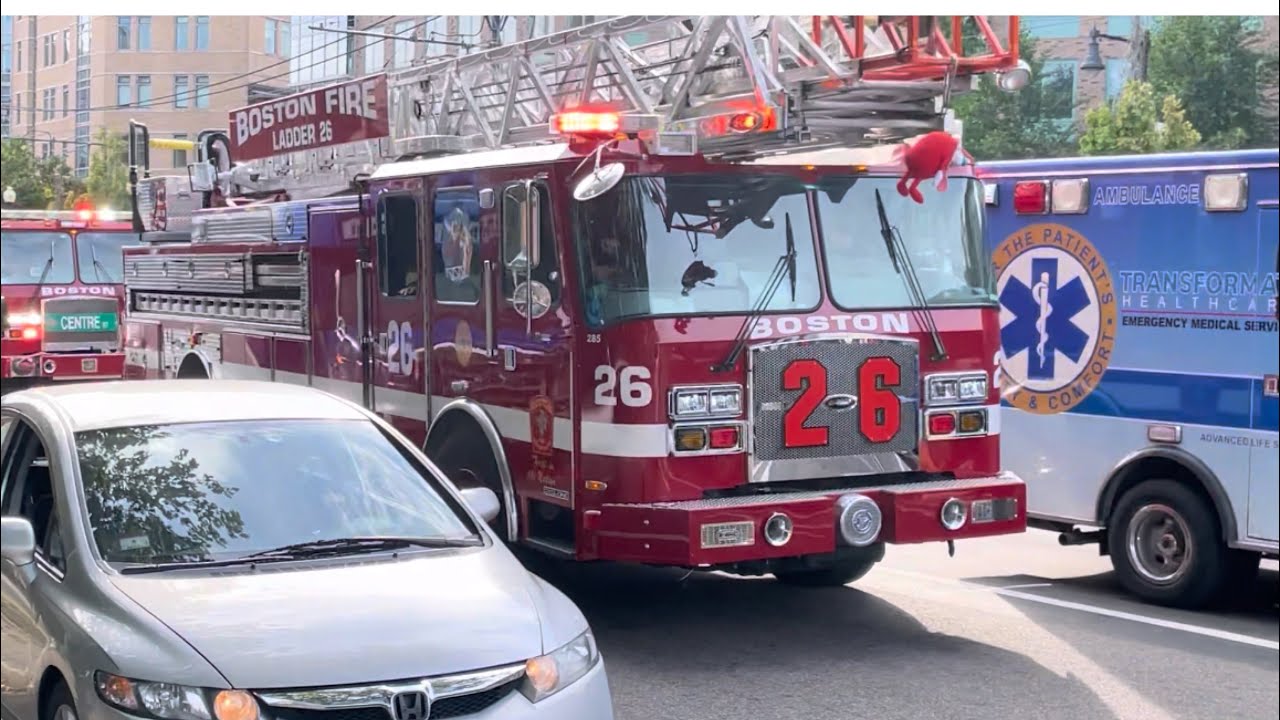 Boston, MA Engine 28, 37 & Ladder 26 responding to Struck box 2122 ...