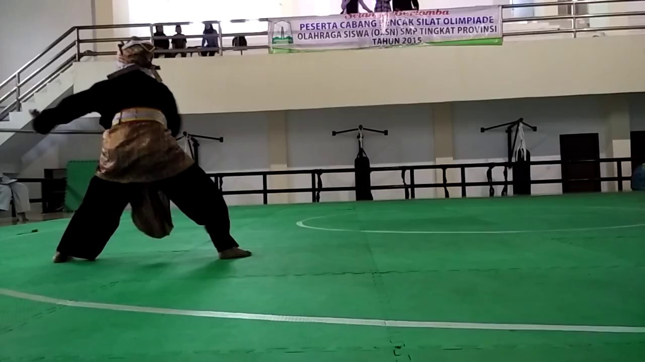 Seni Pencak Silat Tunggal Putri - YouTube