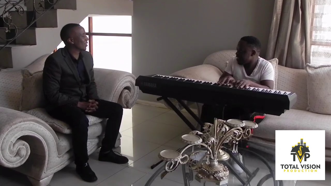 Thapelo Tsotetsi performing TUMELO UNPLUGGED - YouTube