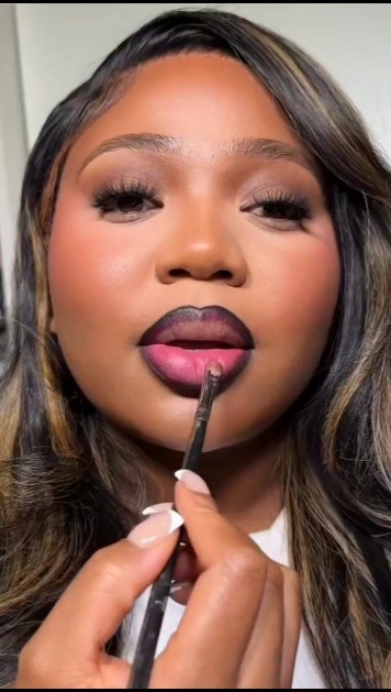 Lipstick Hack #lipstick #hack #pbeauty #lipgloss #lipliner # ...