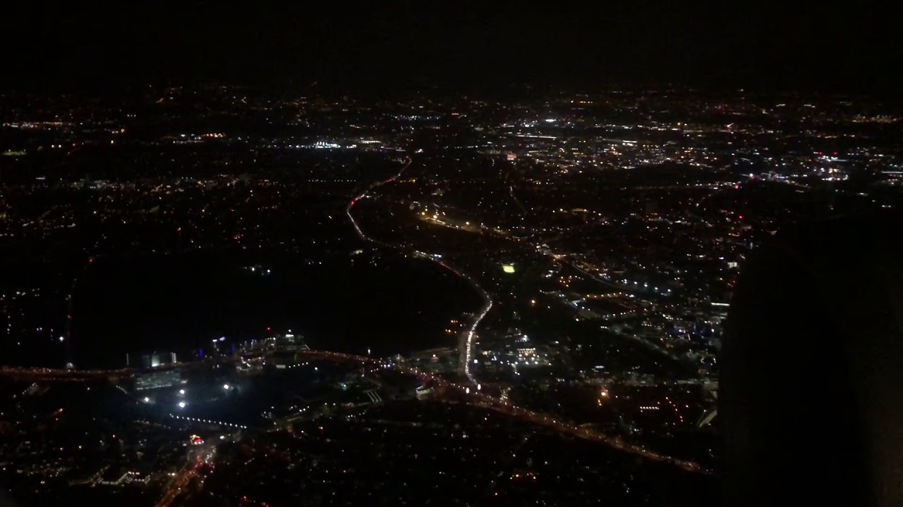Gorgeous Night Landing into London Heathrow 2018 Canary Wharf bright ...
