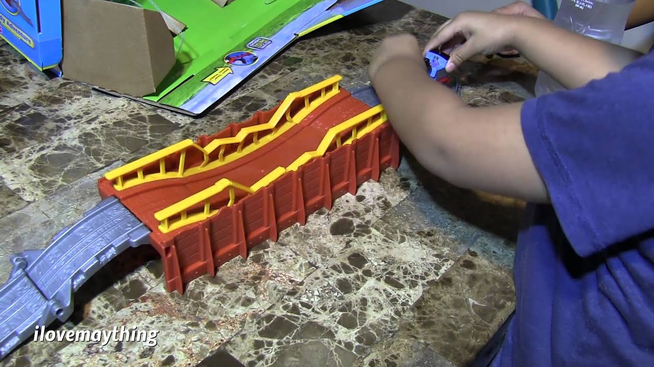 Thomas & Friends: Thomas Muddy Adventure (Color Change) - YouTube