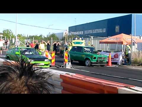 Bad ass Bmw vs Honda CRX