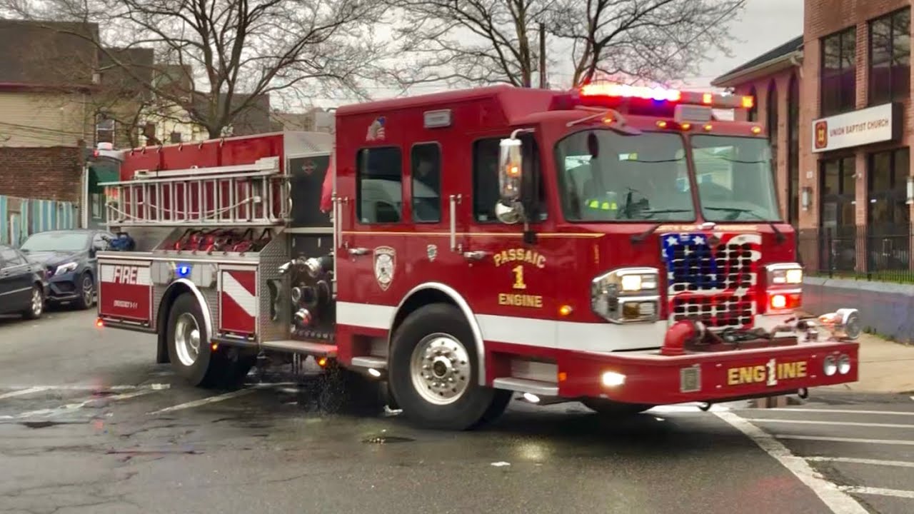 Passaic NJ Fire Department Engine 1 Responding on Myrtle Ave to Burgess ...
