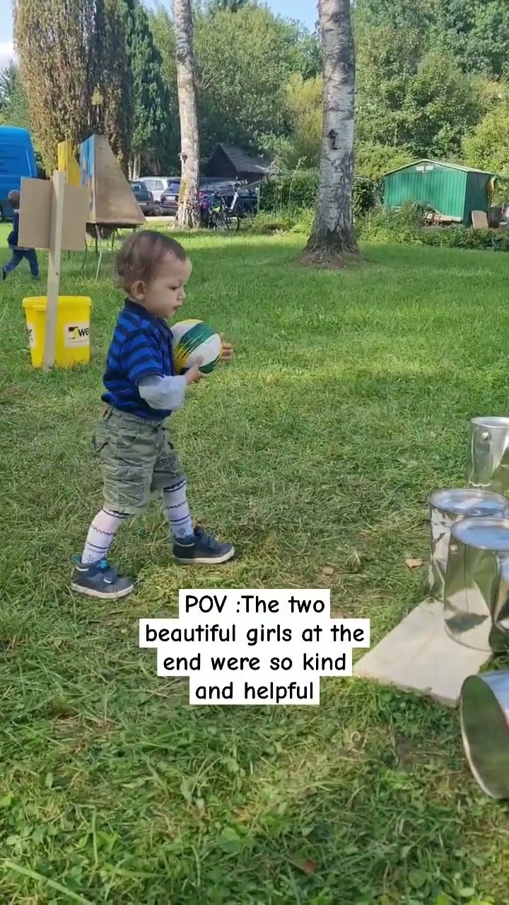 BEAUTIFUL BABIES HELPING EACH OTHER😍💖💋🤴👸 - YouTube