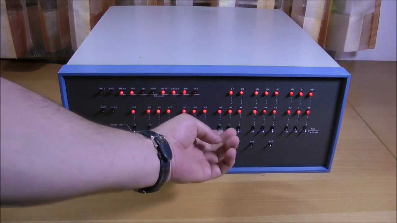 Mits Altair 8800 - the first PC of the world! - YouTube