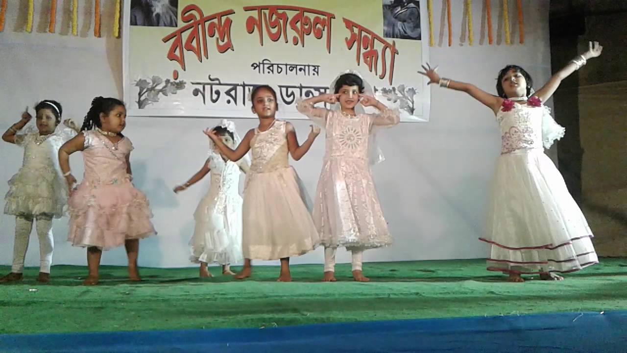 Momer Putul Momer Deser Meye - Performed By Sampurna Chatterjee - YouTube